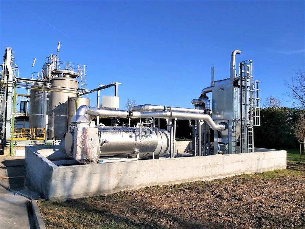 GAS AND LIQUID INCINERATORS